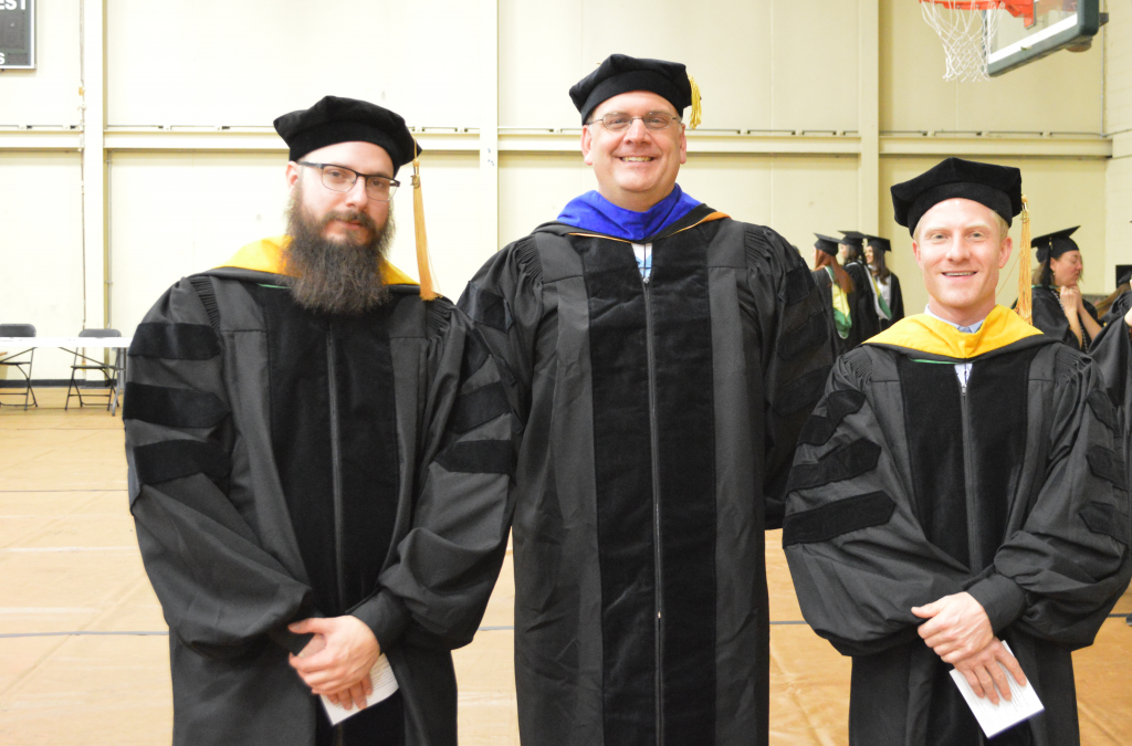 Congrats to our grads! – Department of Physics | CSU